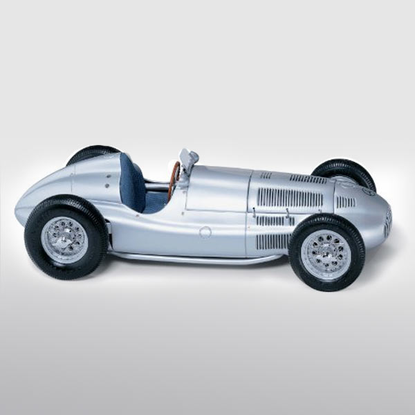 CMC-Classic Model Cars Mercedes-Benz 300 SLR Engine with Showcase 1:18 ...
